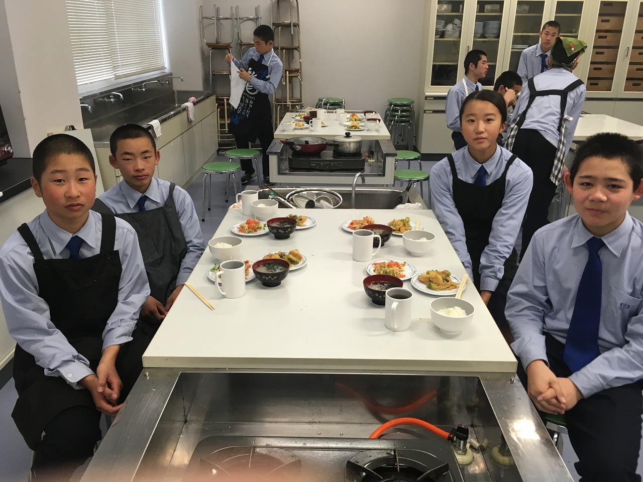 J1-2 J1-4 調理実習② – 学校法人山口高川学園 過去ブログ